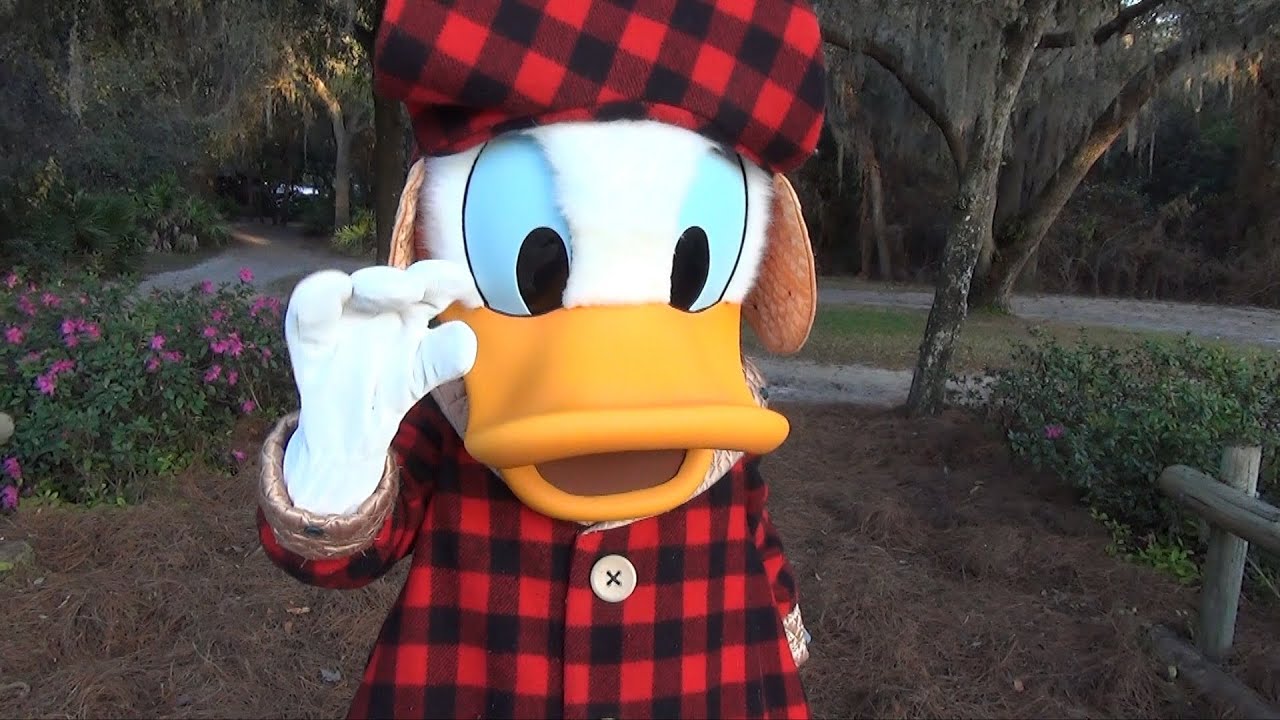 Christmas Eve at Disney's Fort Wilderness Campground with Lumberjack ...