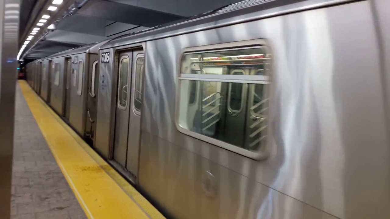 Rare: MTA R142 (2) Trains Terminating at South Ferry Station - YouTube