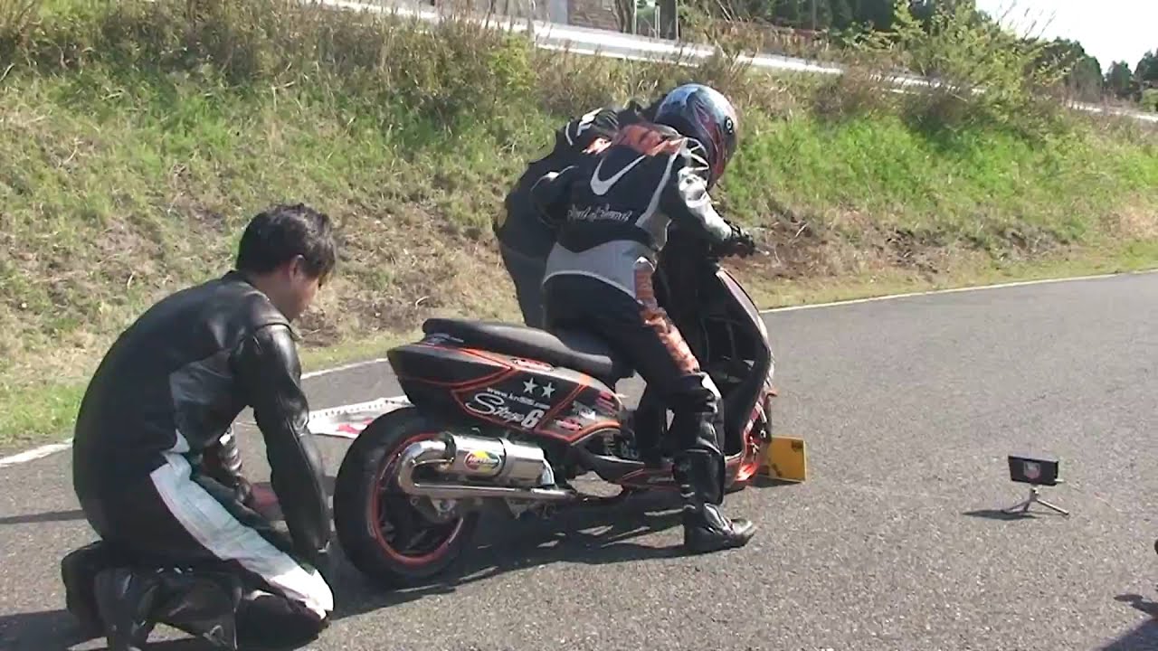 Scooter Drag Racing SS1/32mile 4/25/2010 7 - YouTube