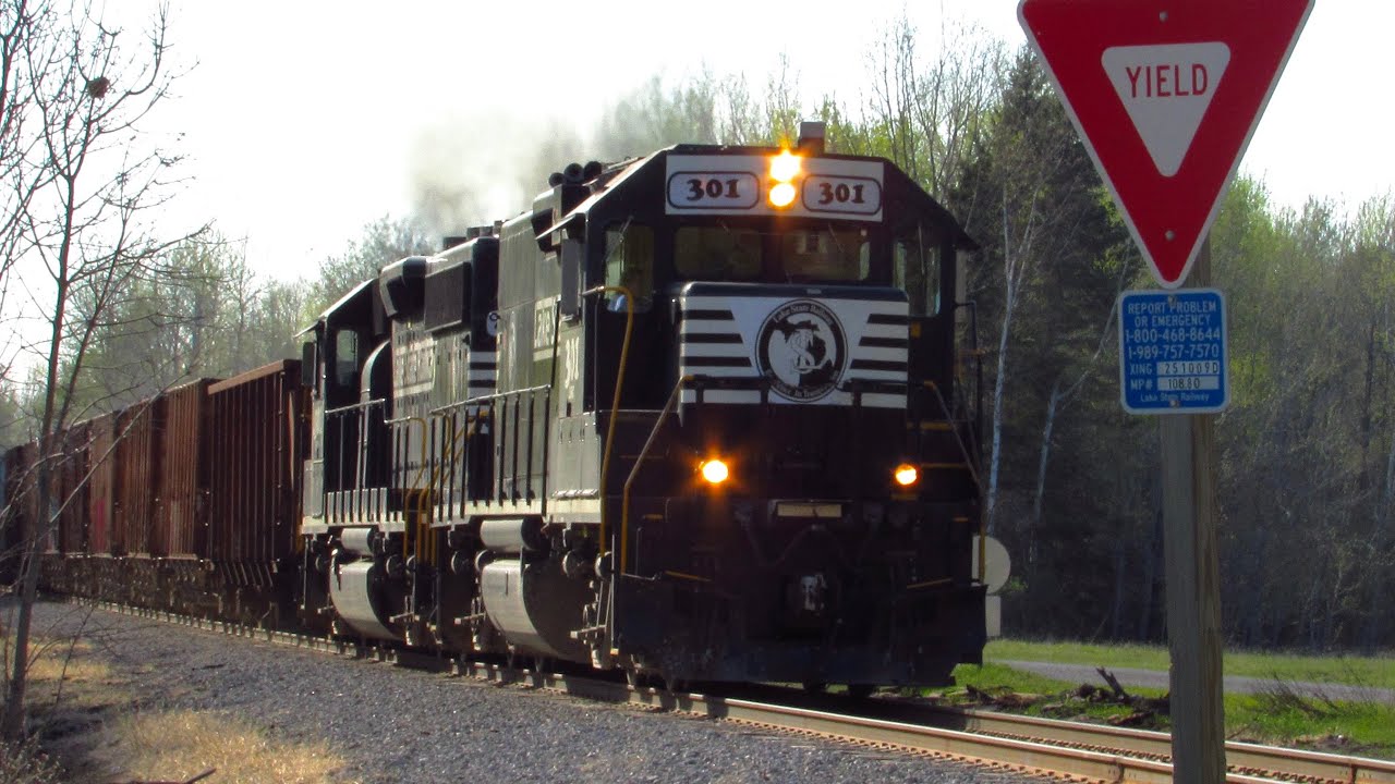 Lake State Railway Train 326S with LSRC 301 and LSRC 4301 from Alpena ...