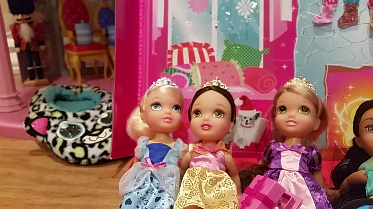 Annya and Elisa presents! Icky slime and friends! - YouTube