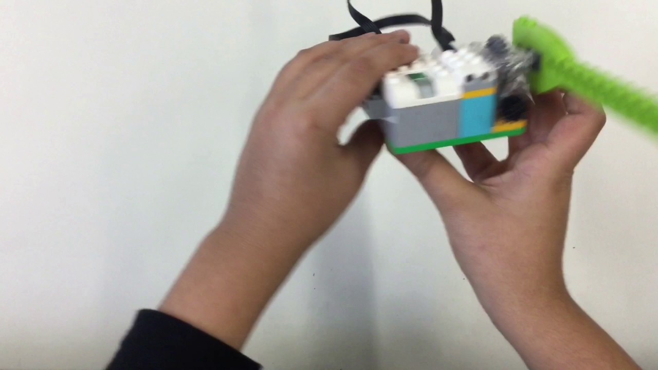 Barrier with motion sensor - Lego WeDo 2.0 - YouTube