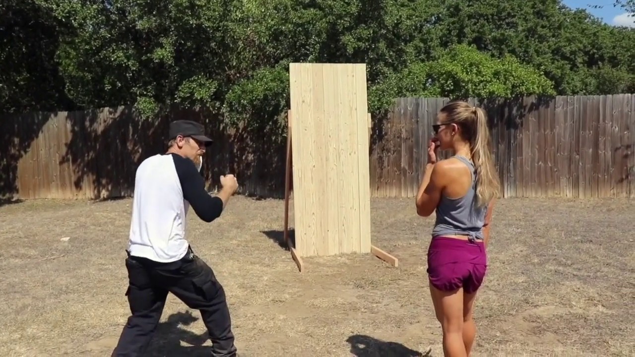 ** PRO KNIFE THROWER ** Jason Johnson KNIFE Throwing Lesson with ...
