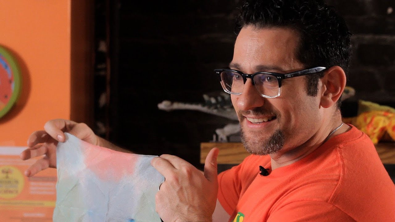 How to Demonstrate Absorbency | Science Projects - YouTube