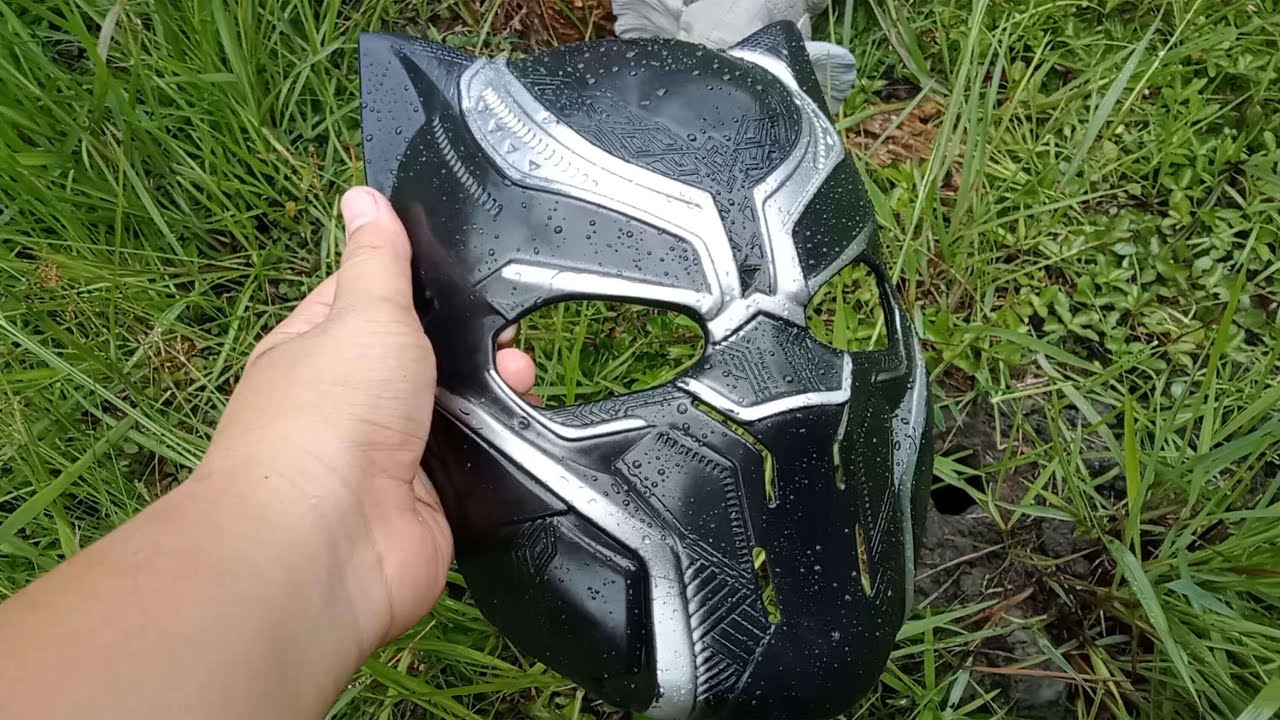Mencari Mainan Topeng Black Panther, Buaya, Gorilla, Sapi, Singa, Ayam ...