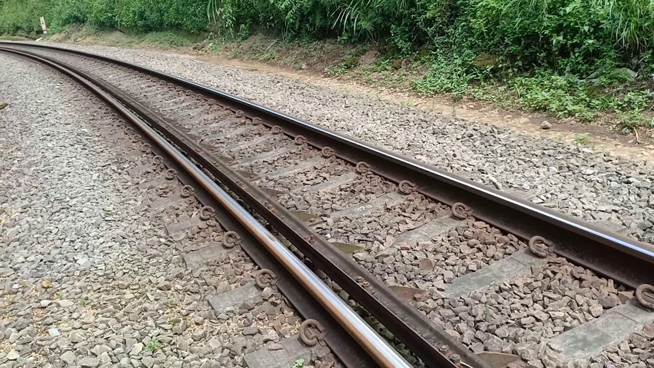 Mengenal Rel Kereta Api Sepur Bongsol Biar Gak Geser - YouTube