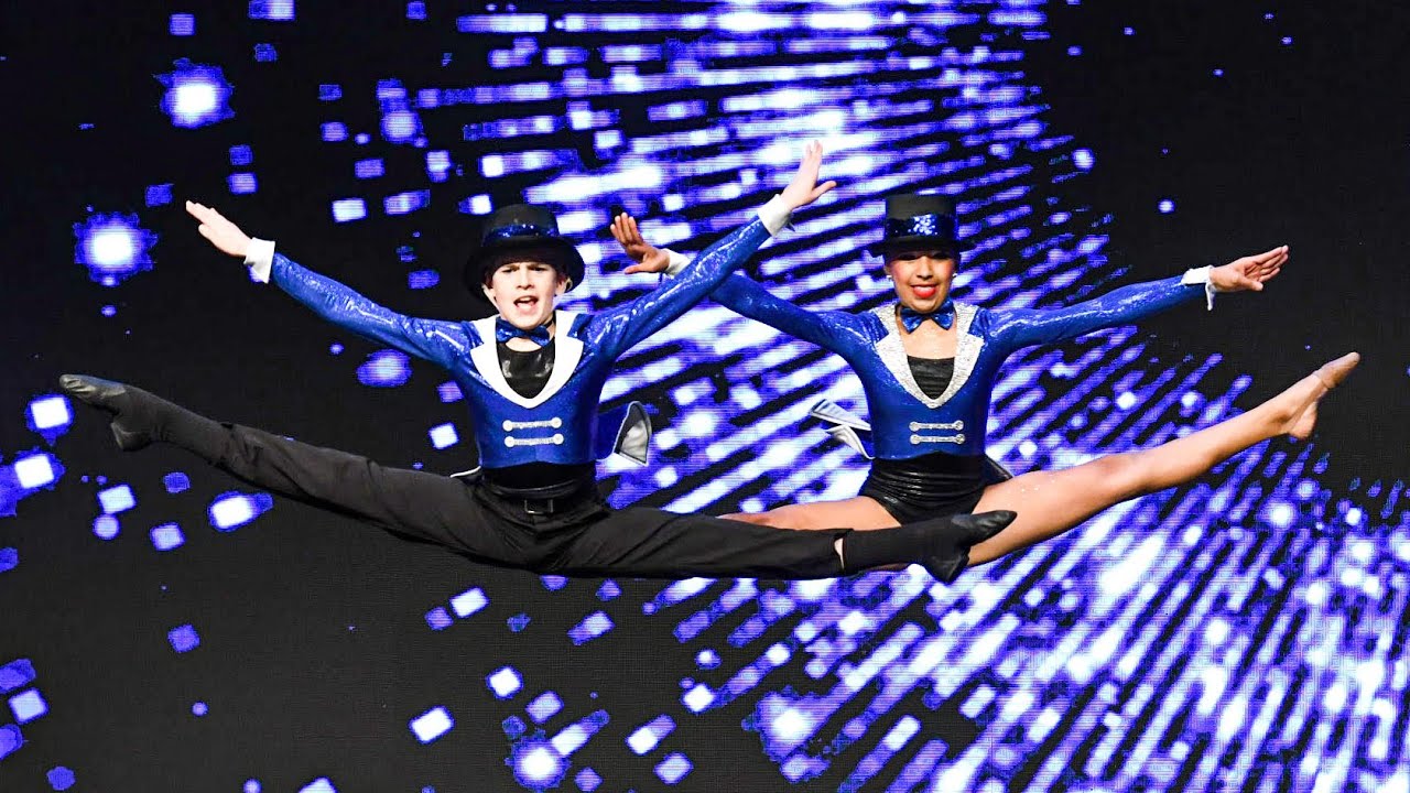 Dance Deluxe - Can Your Friends Do This - YouTube