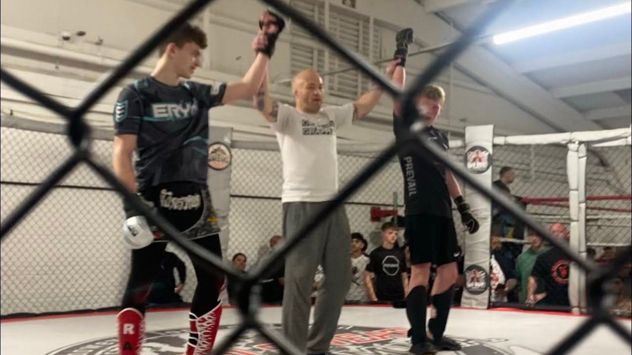 Round 2 of my MMA interclub fight - YouTube