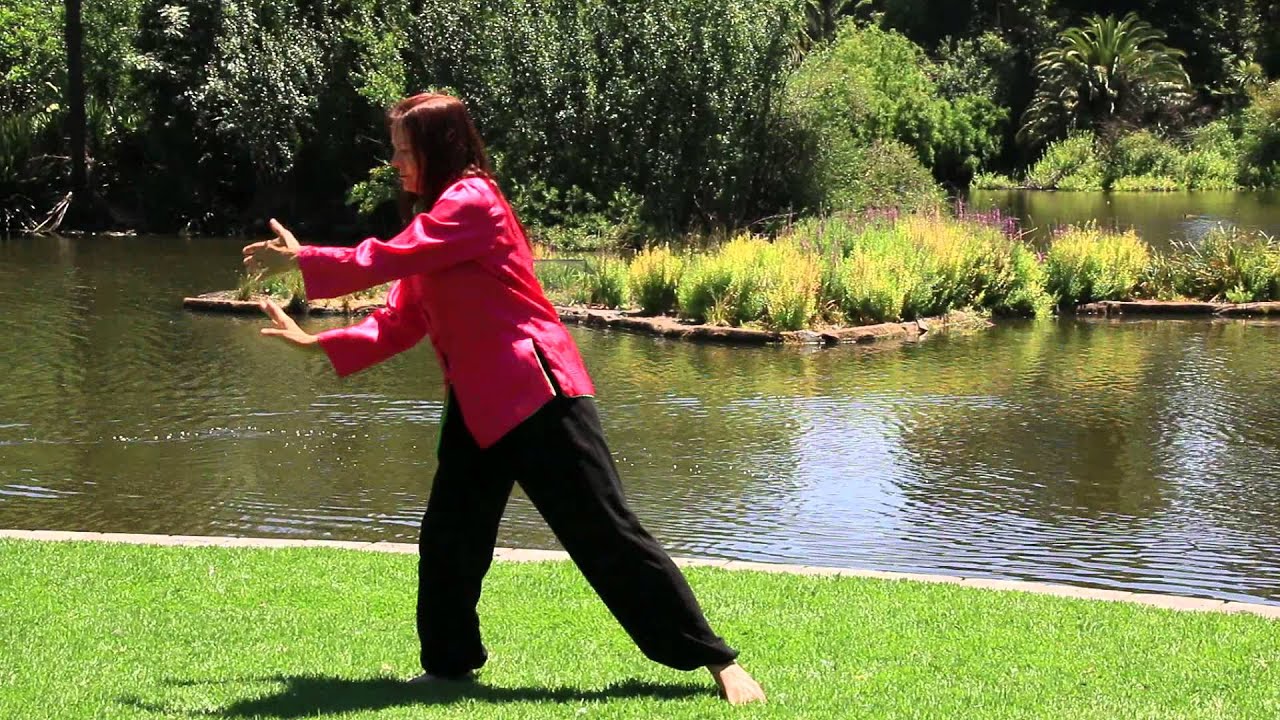 Tai Chi 42 movement Sifu Linda Baniecki - YouTube