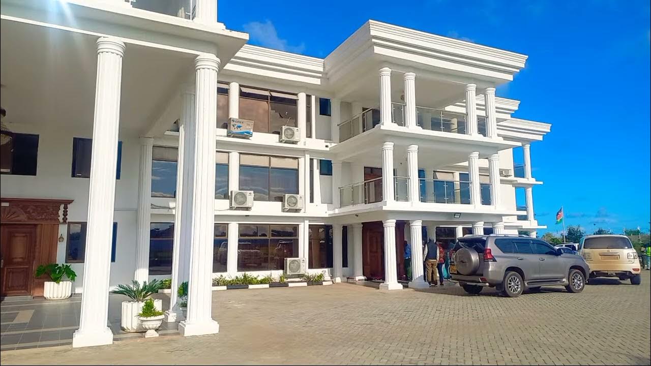 RAILA ODINGA ARRIVES IN PASTOR EZEKIEL'S MULT MILLION MANSION AFTER HE - YouTube
