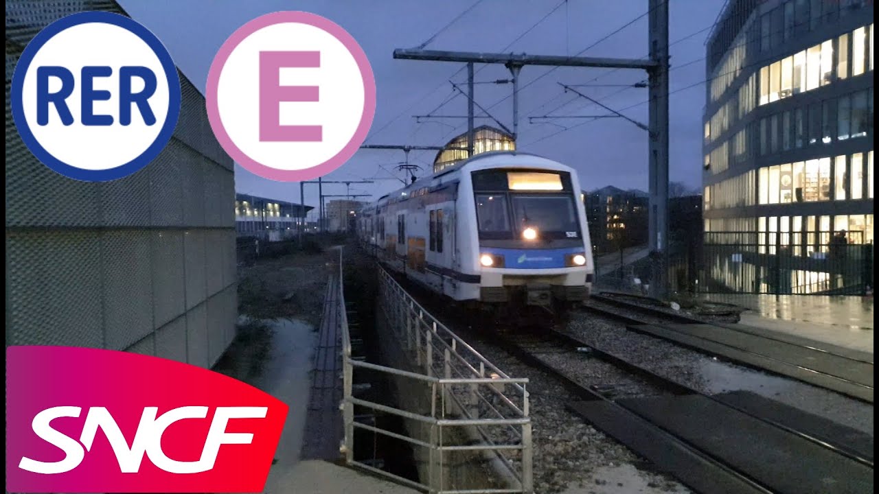 ( RER E )🎄🎁 Un Z22500 MI2N EOLE bondé en raison de la grève à Rosa ...