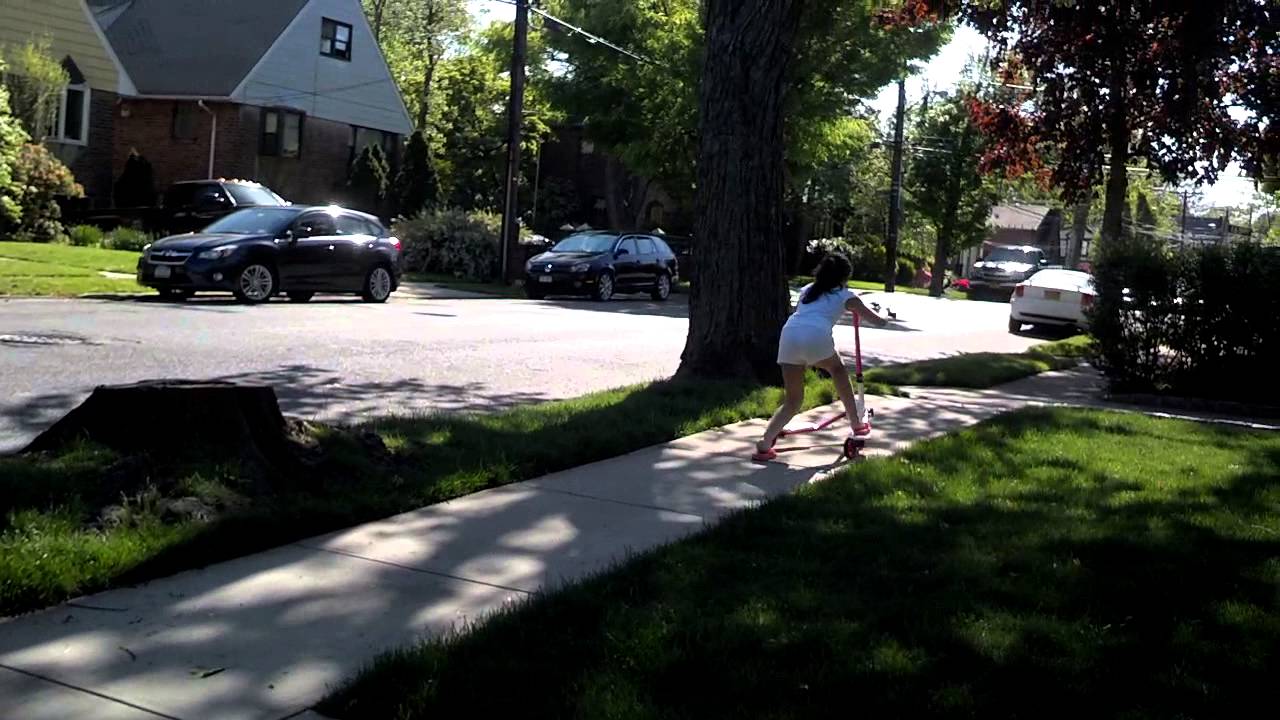 How to ride a Y Flicker. - YouTube