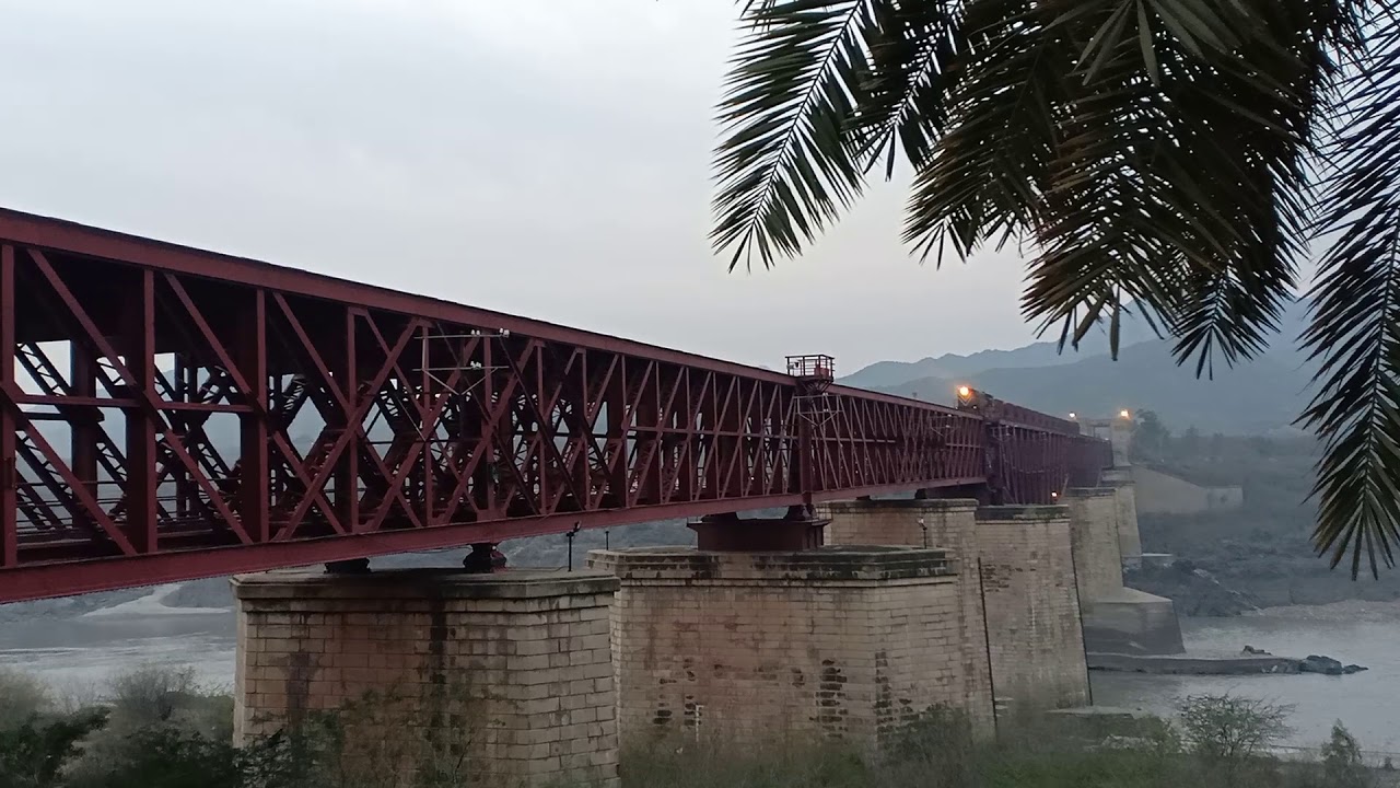Pakistan Railway, KhairAbad Bridge, Nowshera KPK - YouTube