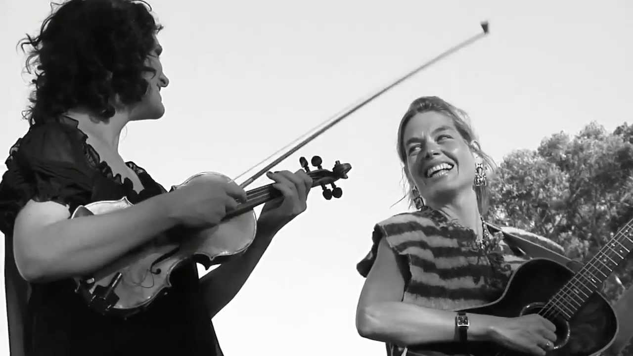 Alex Cockburn 1941-2012 Daisy and Jenny Over in the Glory Land - YouTube