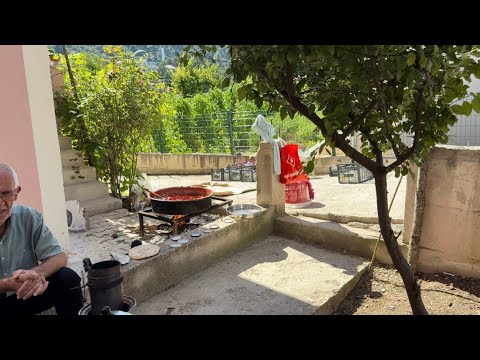 Odun ateşinde menemen közde ekmek mısır kızartması akrabalarla kapıda semaverde çayı ￼￼