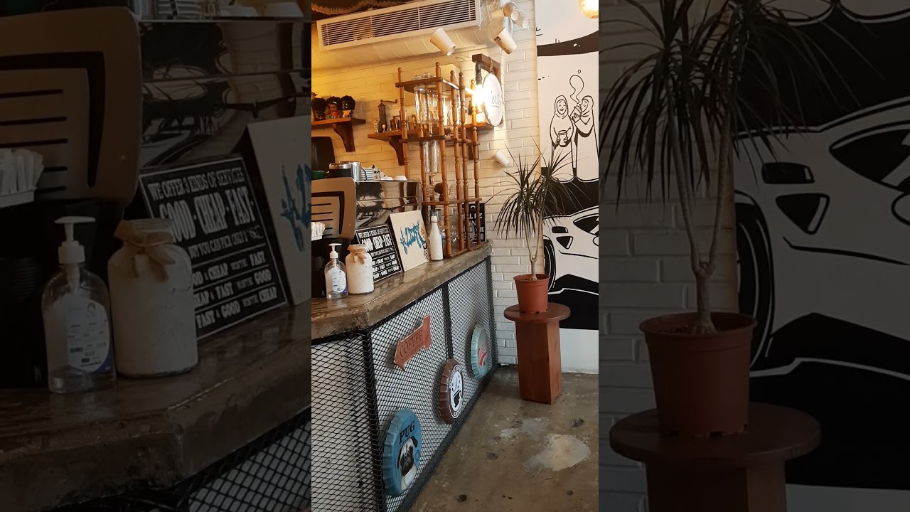 Alert coffee shop - YouTube