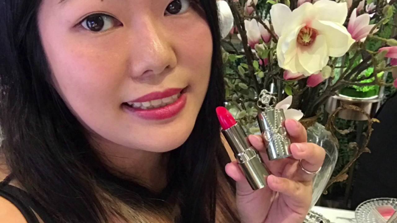 Eleanor Beauty is Arts Pop-up Store - YouTube