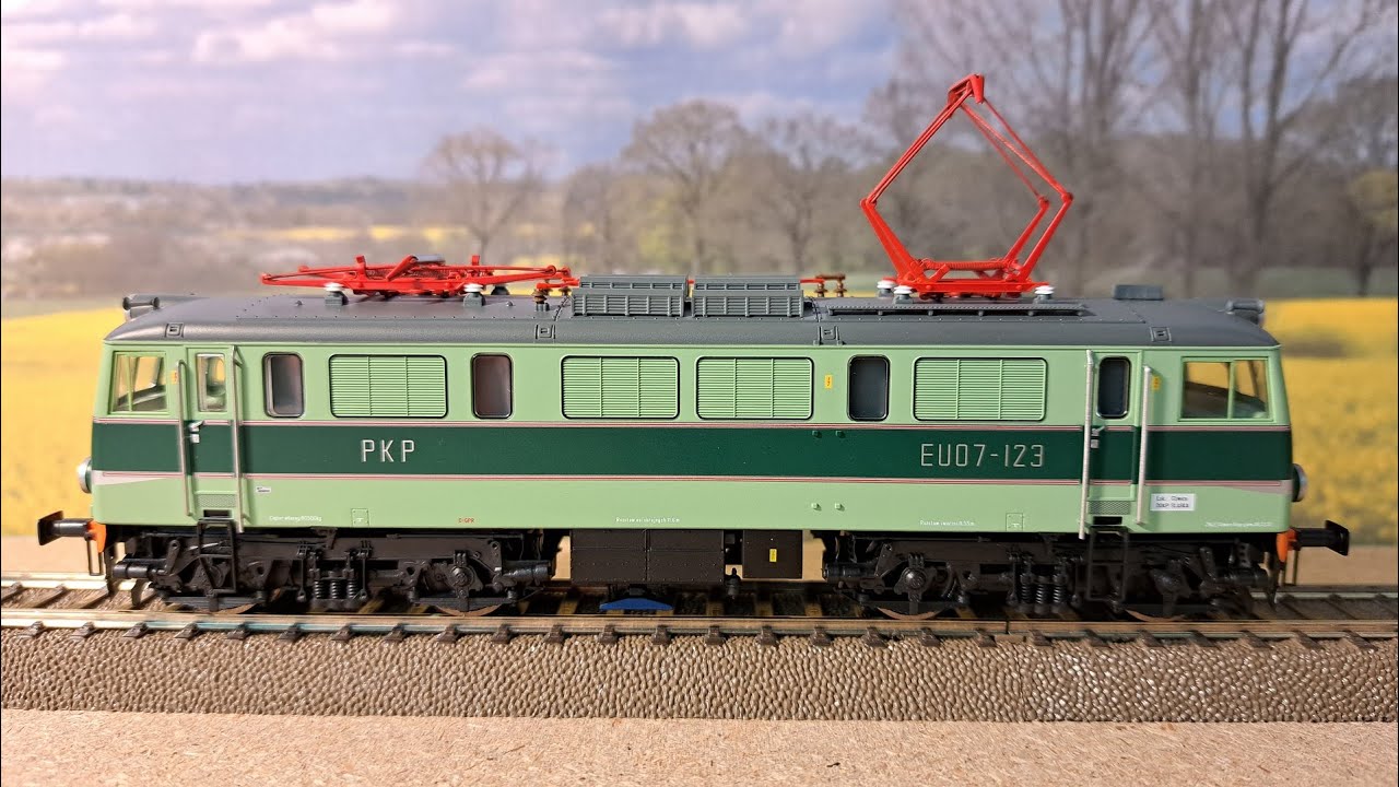 Vorstellung PKP EU 07, H0 PIKO 96380 - YouTube