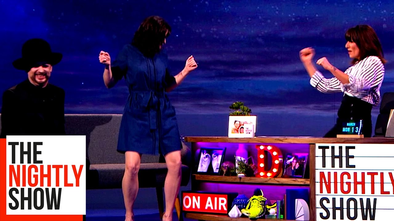 Vicky McClure & Davina McCall Throw Shapes in Front of Boy George - YouTube