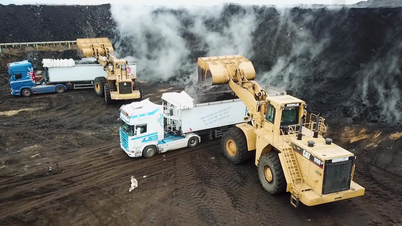 Caterpillar 990 & Caterpillar 992B Wheel Loaders Loading Lorries With ...