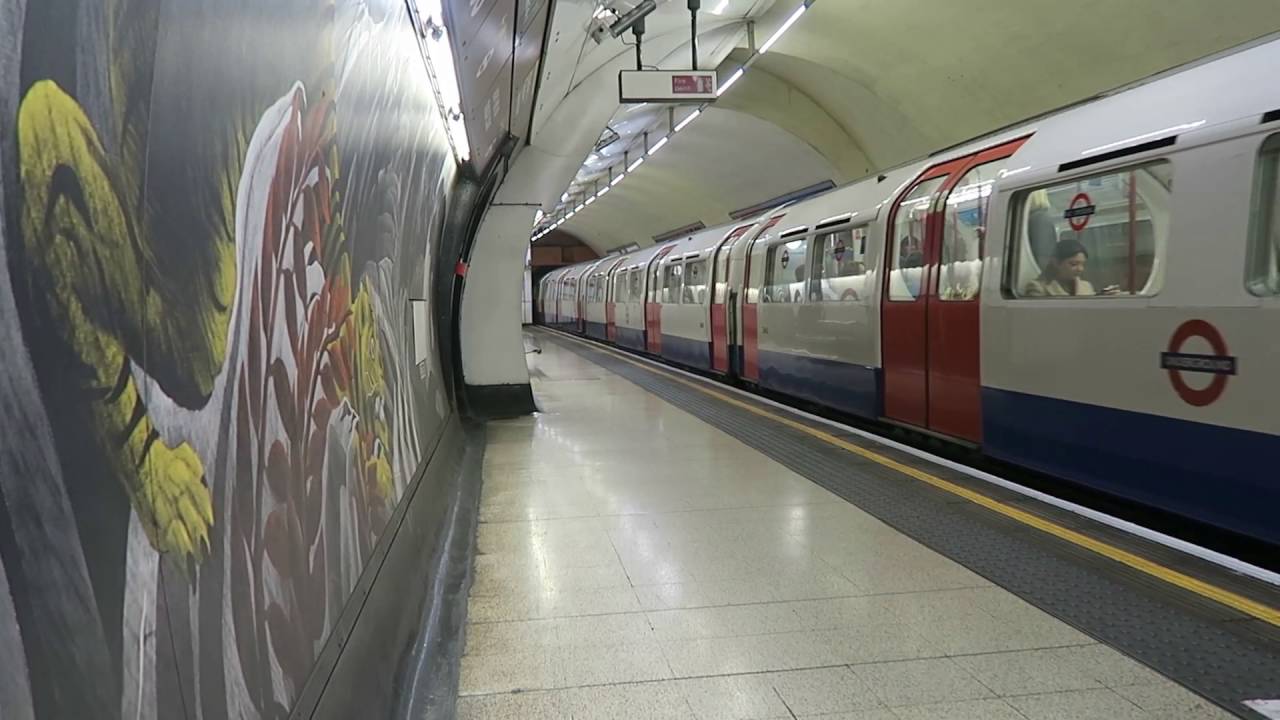 London Underground Bakerloo Line Train at Charing Cross 17 May 2016 ...
