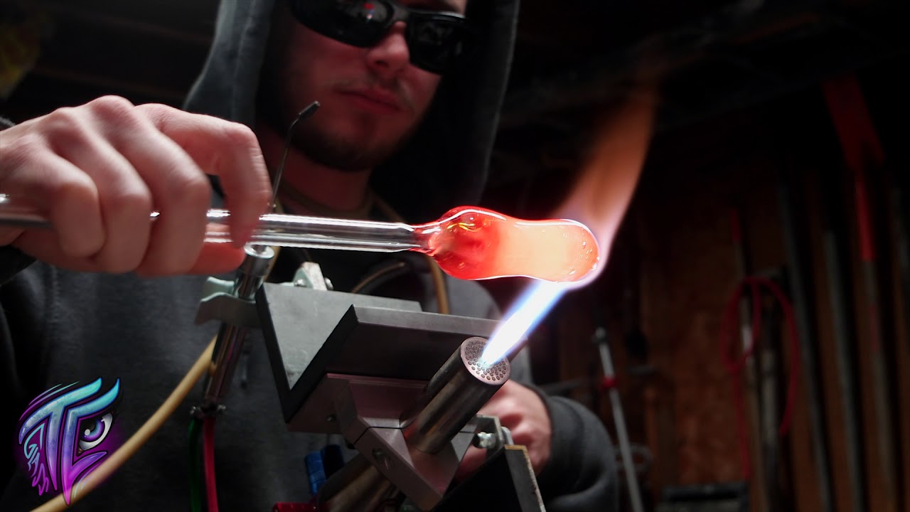 Glassblowing Shaping glass - YouTube