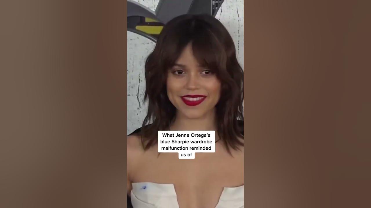 Jenna Ortegas Wardrobe Malfunction Is Nothing To Scream Over 💙