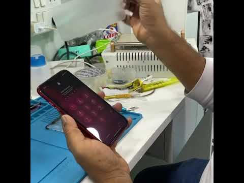 iPhone XR broken screen glass repair in 30 minutes - YouTube