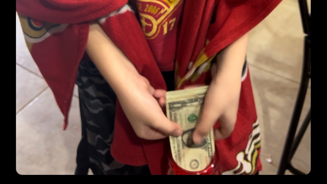 My son he knows how to saving his money keep it up baby thanks mommy ...