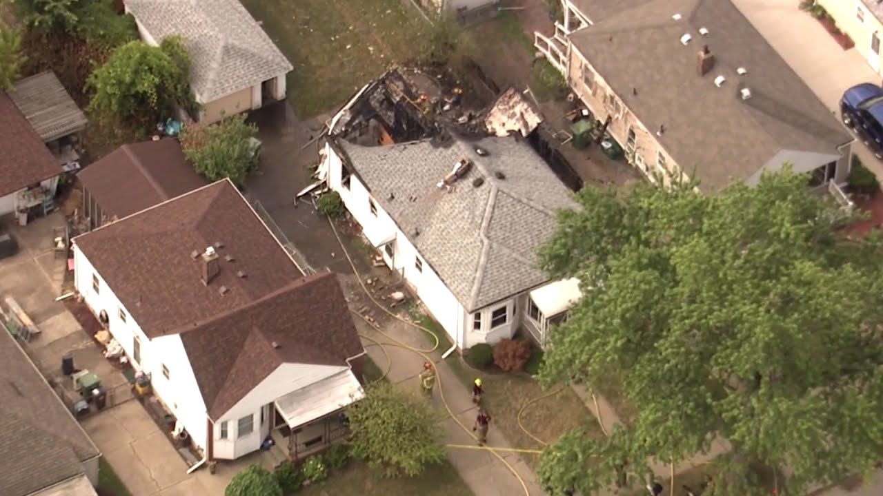 Aerial video of deadly house explosion in Southgate - YouTube