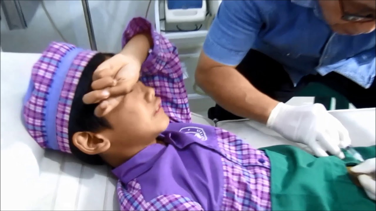 KEPONAKAN DI SUNAT LASER ngeriiiiiiiiiiiii #Vlog 17 - YouTube