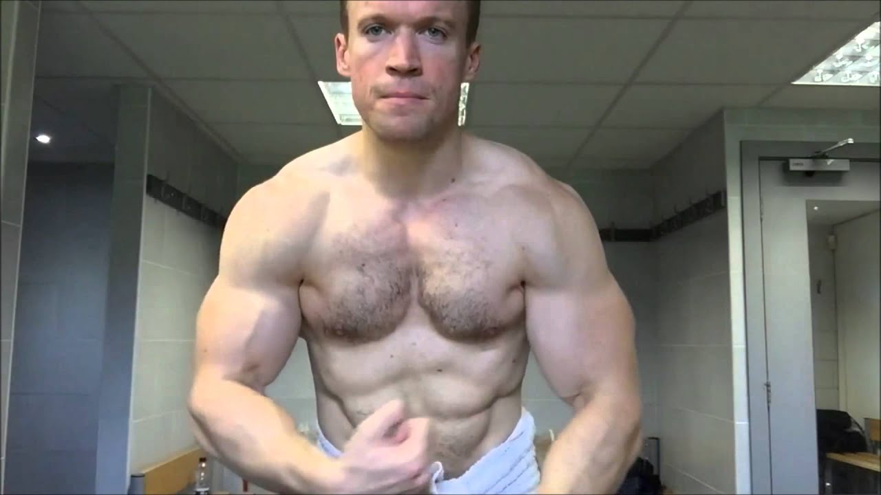 Workout and Flexing - YouTube