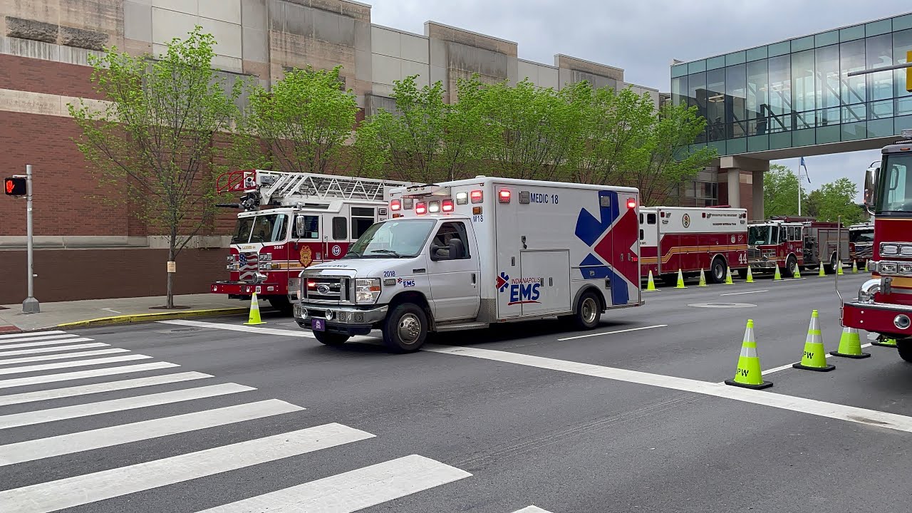 Indianapolis EMS District Medic & Medic 18 Responding - YouTube
