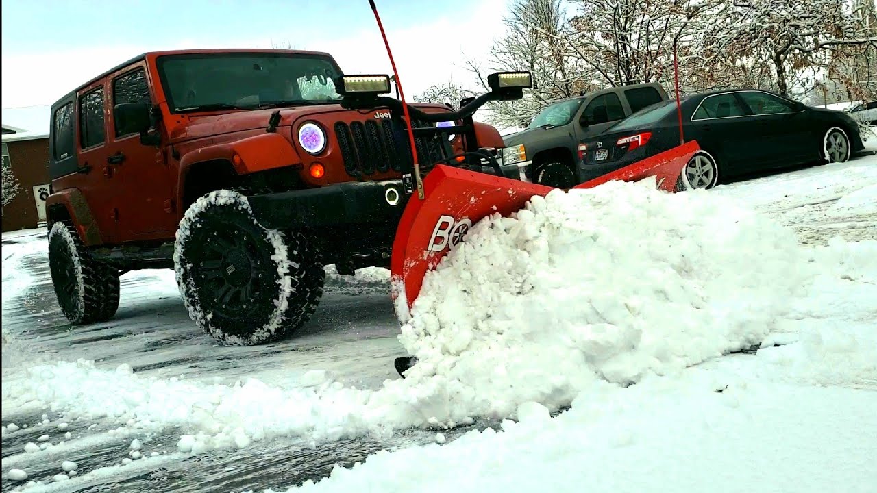 SNOW PLOWING IN A SMALL PARKING LOT WITH A JEEP WRANGLER AND BOSS HTX V ...