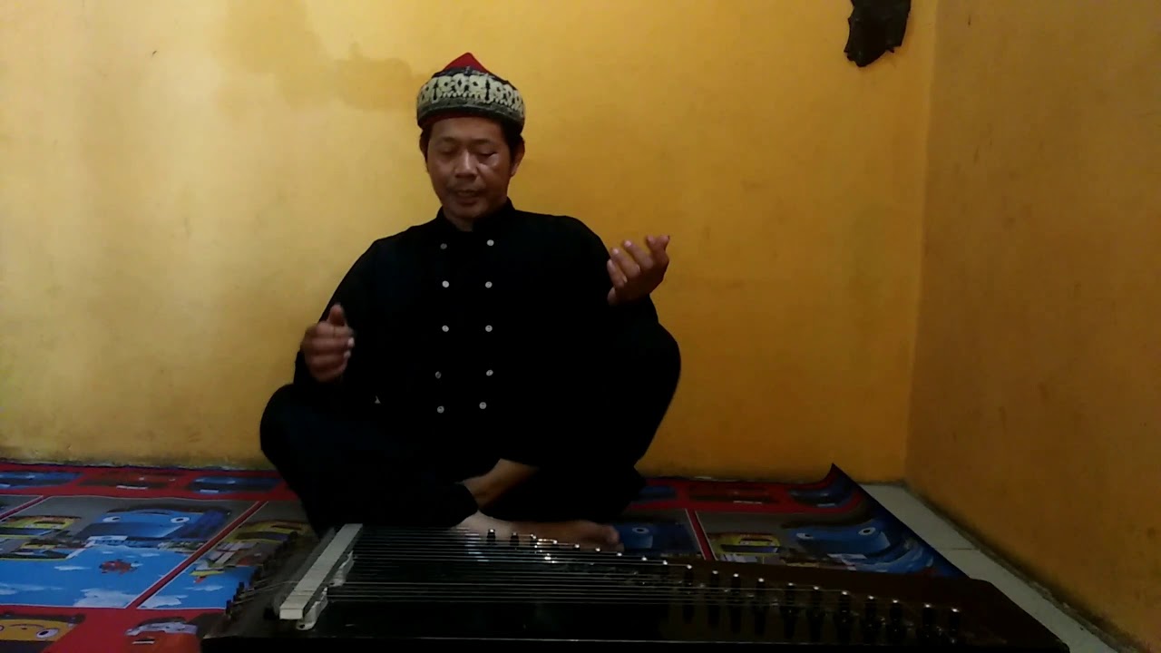 Belajar Dasar Bermain Kecapi Sunda - YouTube