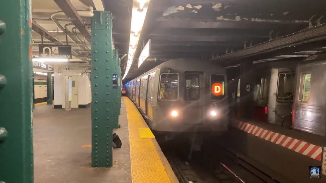 R68 D Trains Begin At West 4th Street With R160 Brooklyn F Trains - YouTube