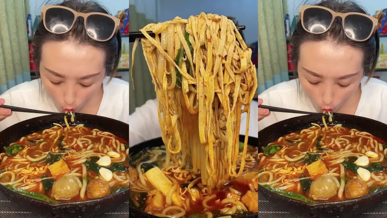 ASMR MUKBANG| Yakisoba Fire noodles! Frank Sausage, Vienna Sausage ...