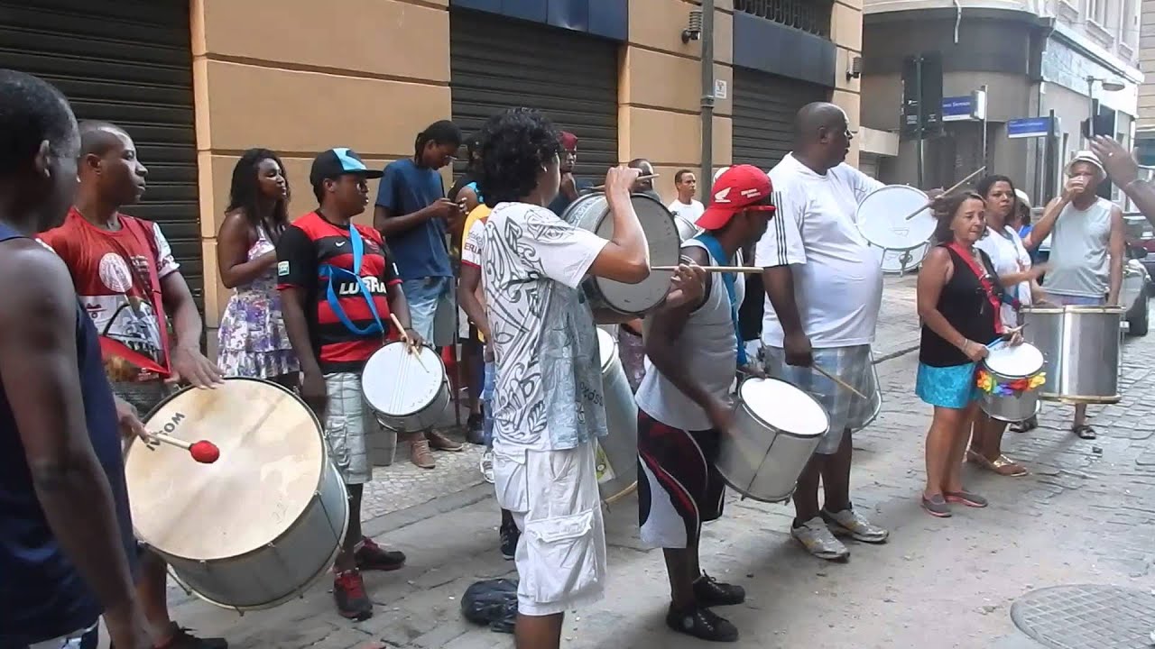 BATUCADA BRESIL RIO 2015 - YouTube