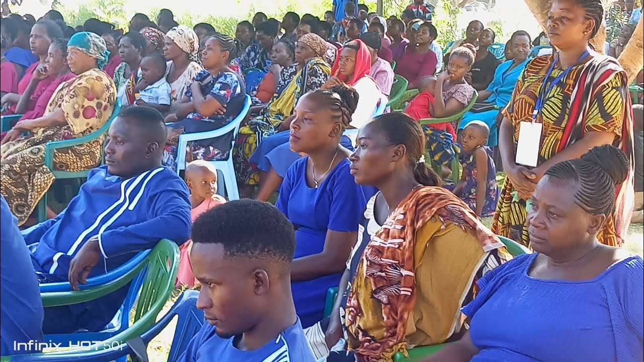 SAYUNI CHOIR FPCT MKOLANI-MWANZA KWENYE MKUTANO WA NJILI KANISA LA FPCT ...