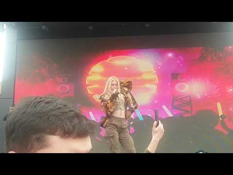 Aleyna Tilki - Sevmek Yok (Meydan İstanbul AVM) (06.04.2019)