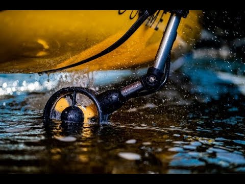 Upstream river paddling Kayak with 1000 Watt electric motor - YouTube