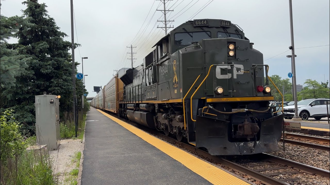 CP 6644 (World War II memorial) leads CPKC 149 past Lake Cook RD - YouTube