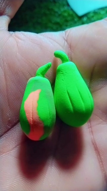 making papaya with clay.#clay #reels #diy #craft #shortsvideo #trending ...