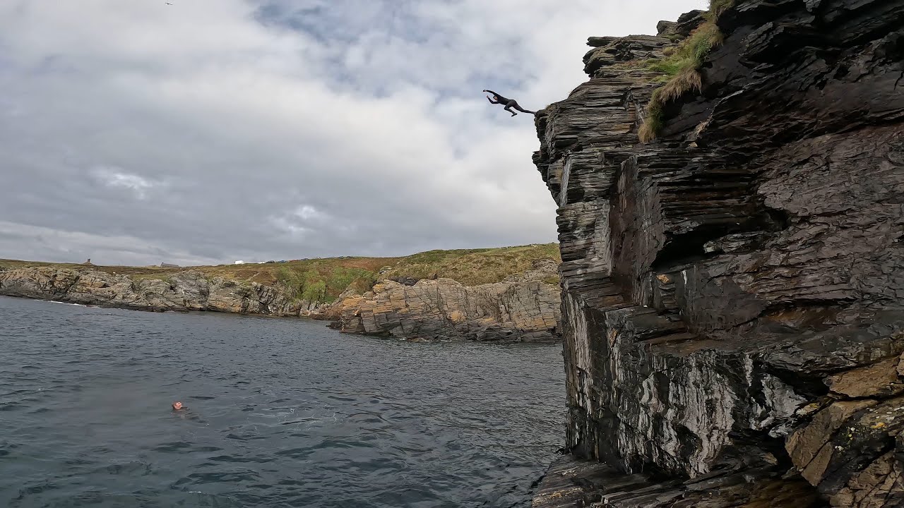 The Sound Isle of Man cliff jumping - YouTube