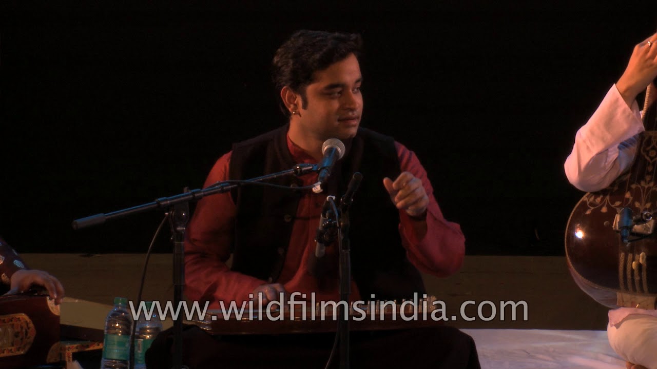 Shubham Kumar, a Hindustani vocalist sings Purvi Raga - YouTube