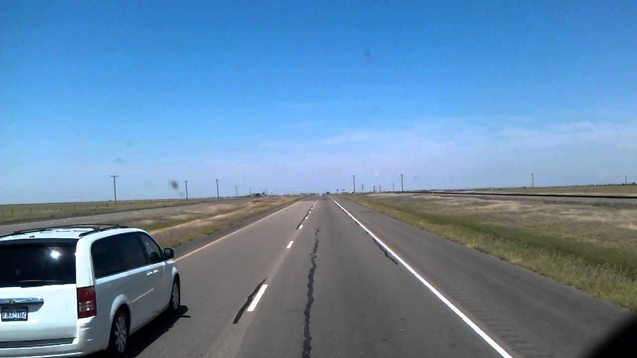 US Highway 287 North as we roll through Claude, Texas - YouTube