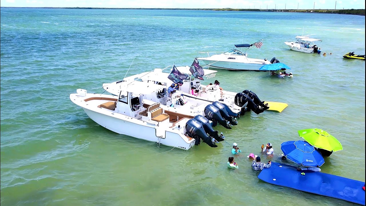 KEY LARGO BEACH ONLY ACCESSIBLE BY BOAT - YouTube