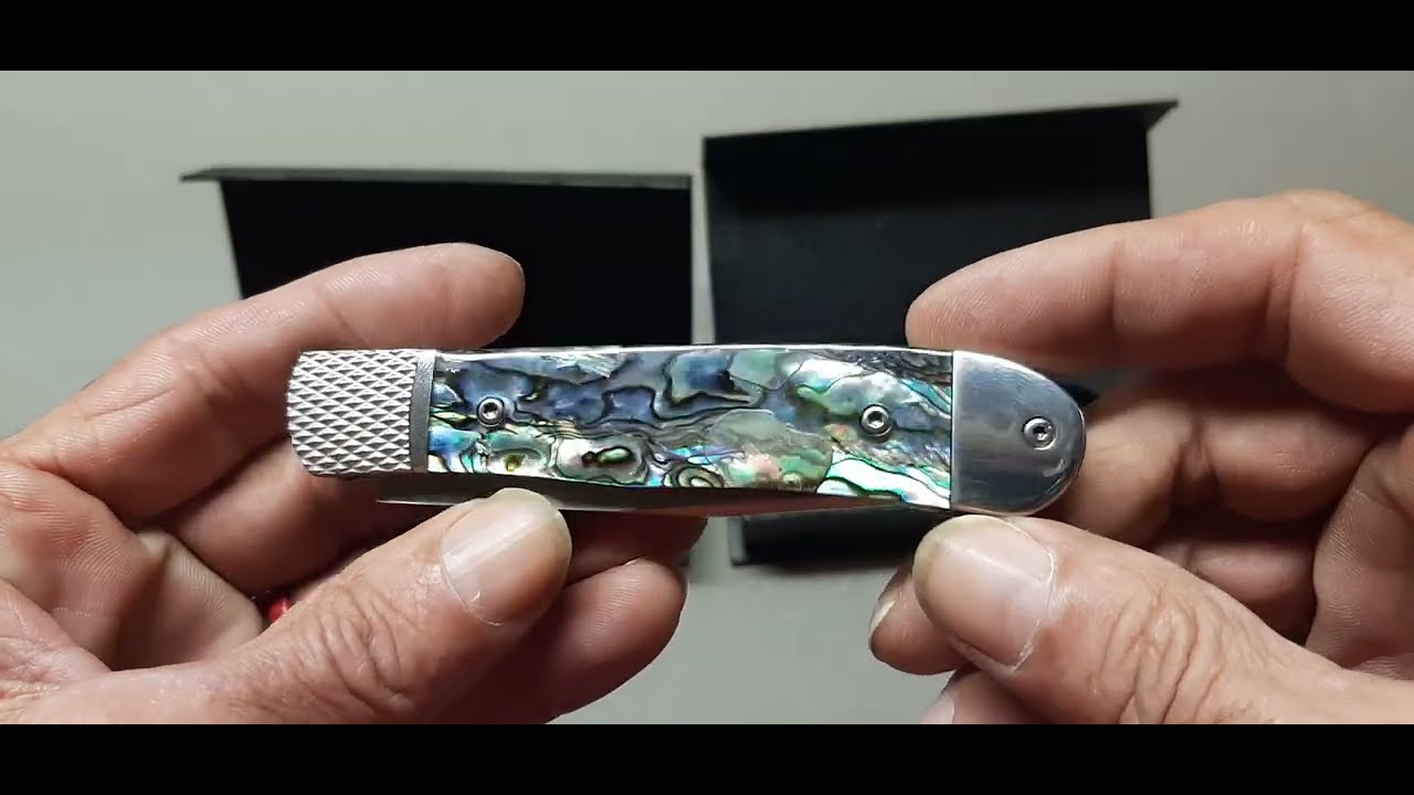 CobraTec Hidden Release Trapper Switchblade Knives. - YouTube