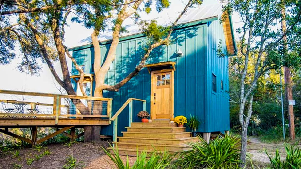 Tiny house 🏡 Sycamore Treehouse - YouTube
