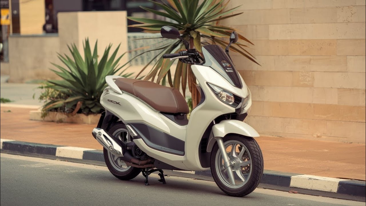 "Honda PCX: Ultimate Urban Scooter with Power, Comfort, Fuel efficiency ...